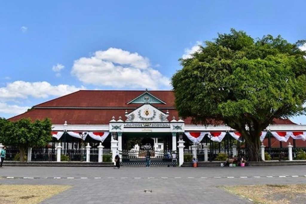 Keraton Jogja Hening: Gamelan Setop Hingga Pemakaman PB XIII